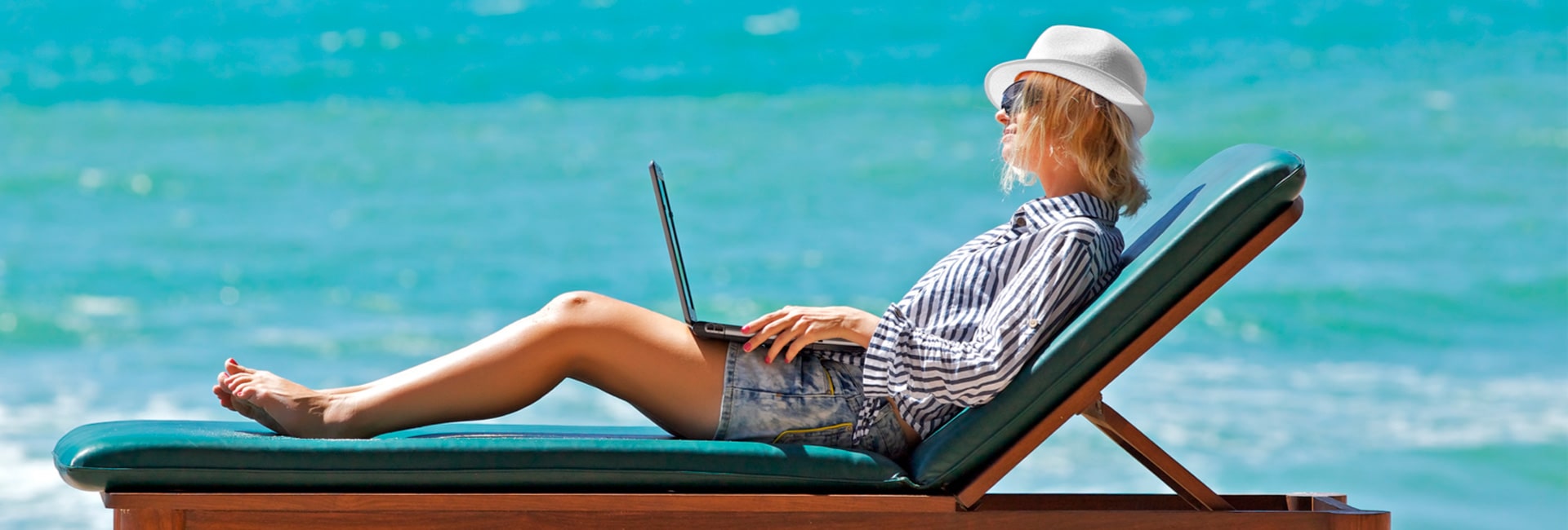 Workation: Benefits of Working During Your Vacation | Blog