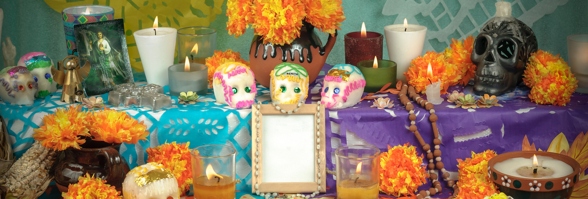 Traditional Mexican Altar for the Day of the Dead | Culture